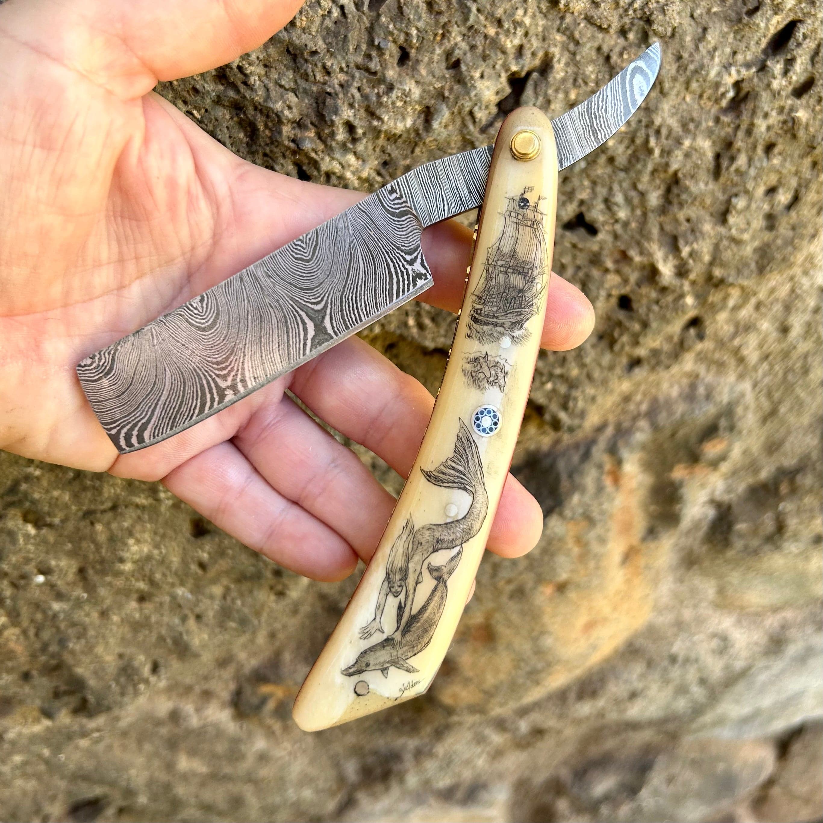 Paul Sheldon Scrimshaw Art on High-Carbon Damascus Straight Razor- Shi